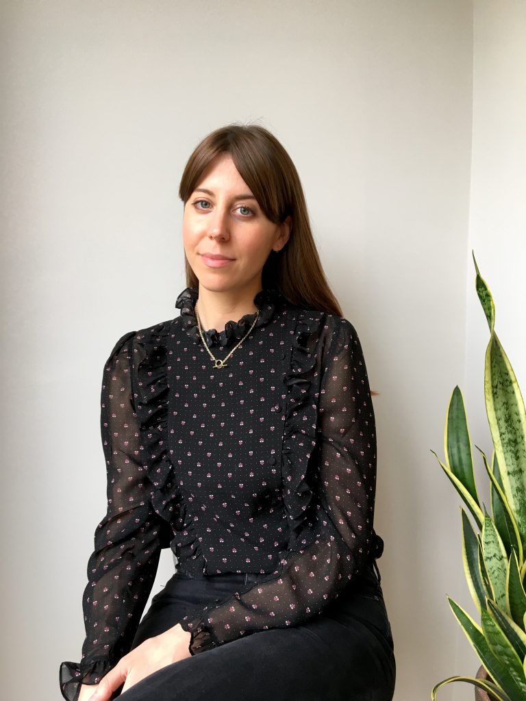Claire Powell - Atena Kustannus